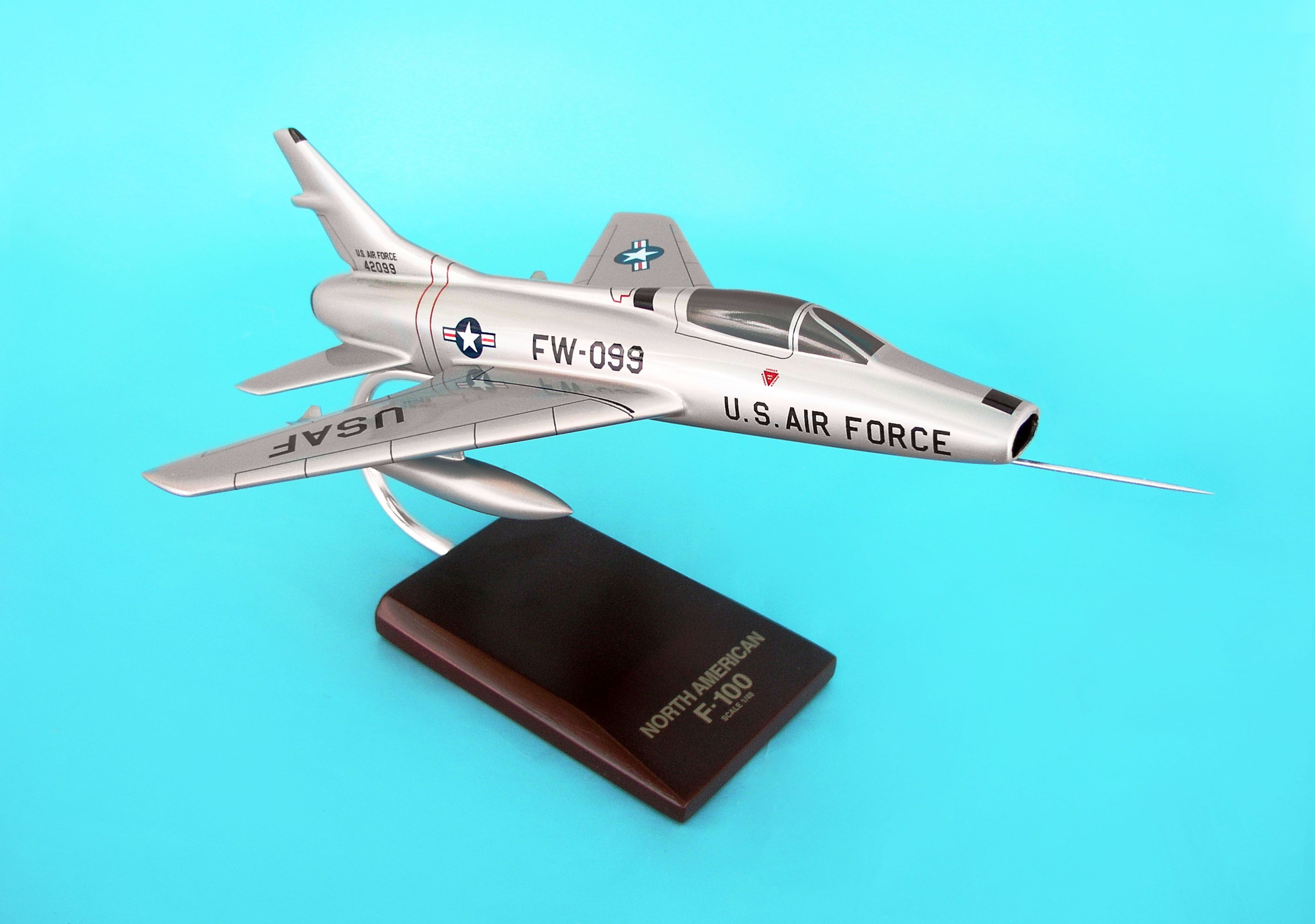 North American F-100D Super Sabre: Aviation Models